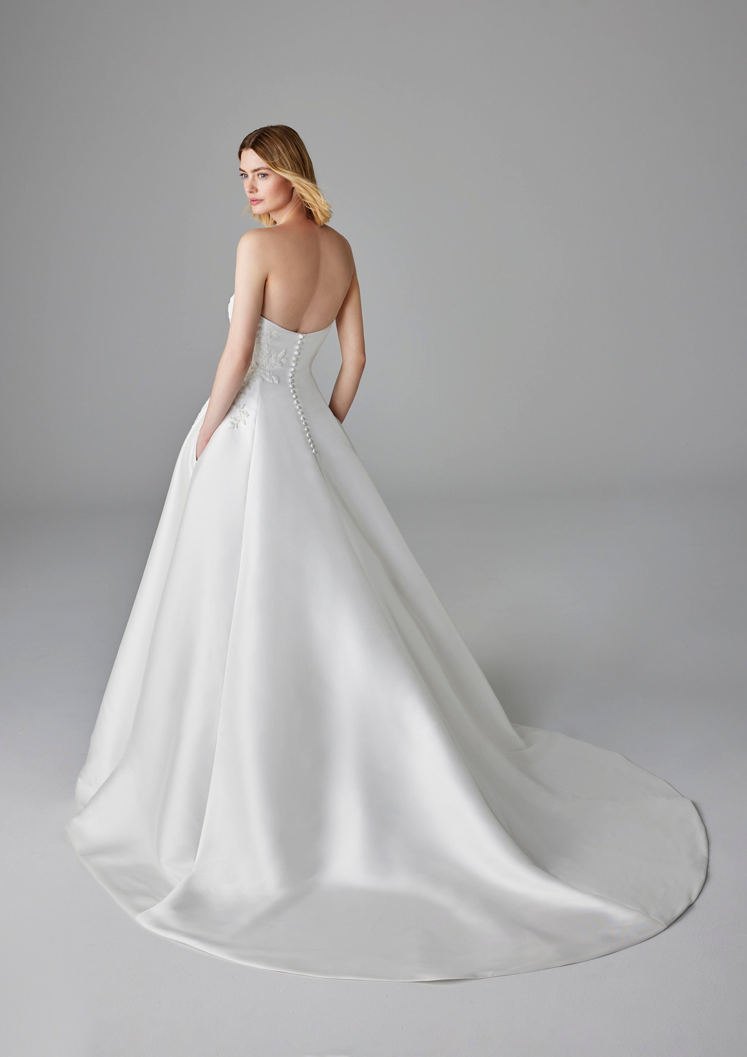 Pronovias: Galen